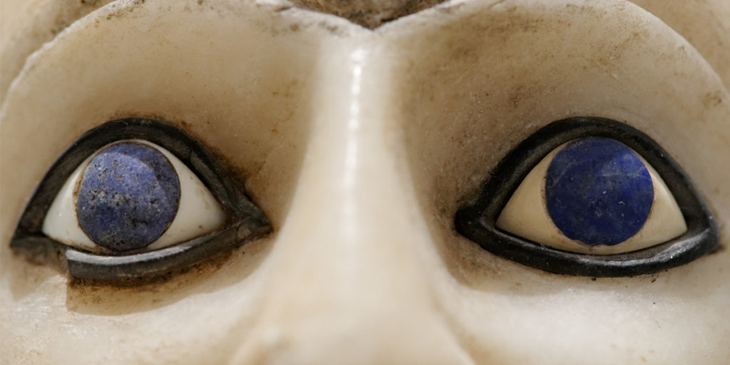 Why Did This Ancient Sumerian Statue Have Blue Eyes? - Wackoid
