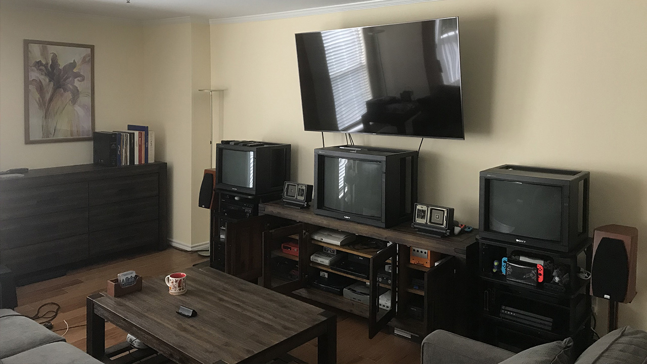 10 Crazy Retro Game Rooms and Battlestations - Wackoid